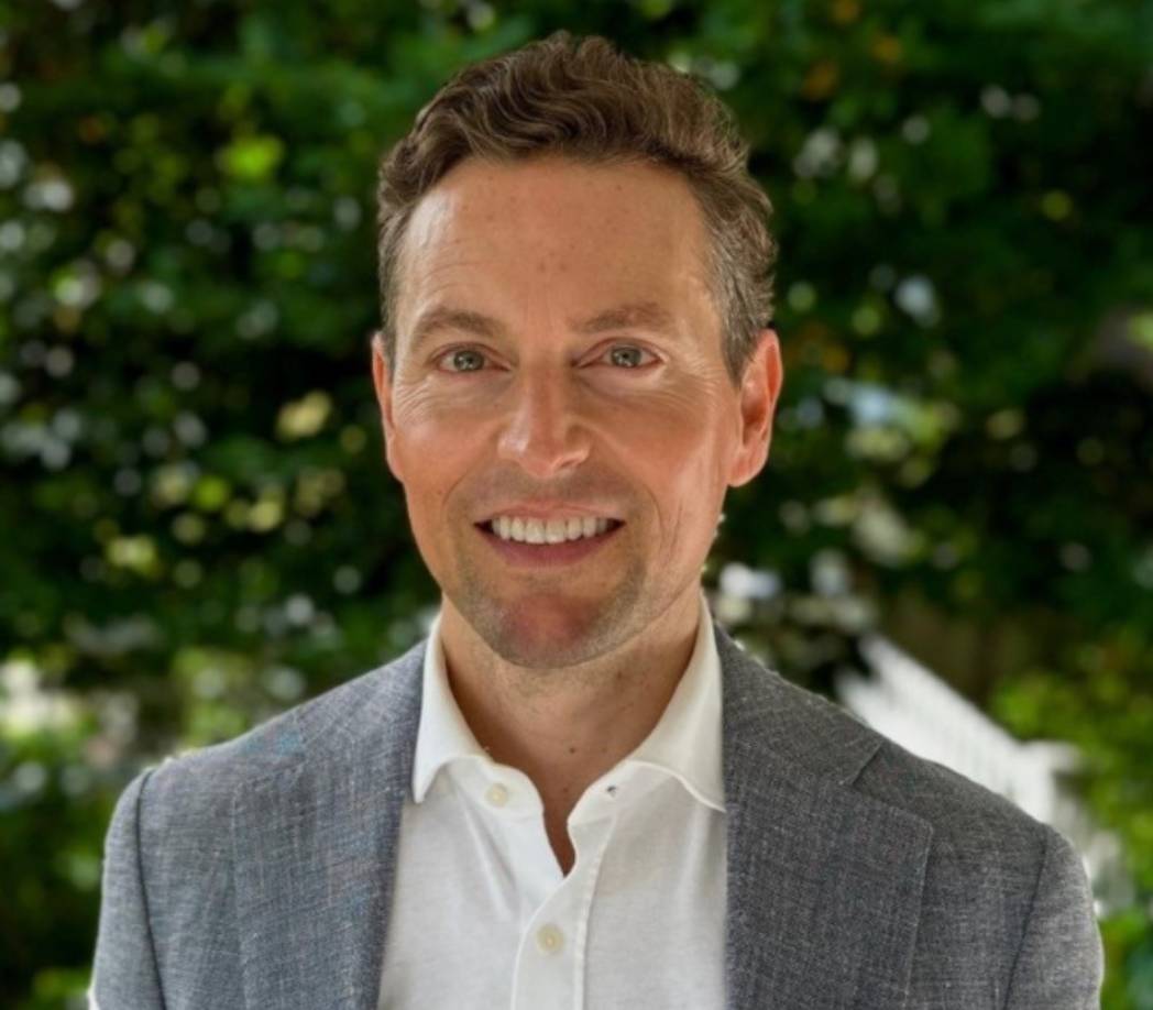 Peter Riley: Emily Compagno's First Husband - Piqora.com