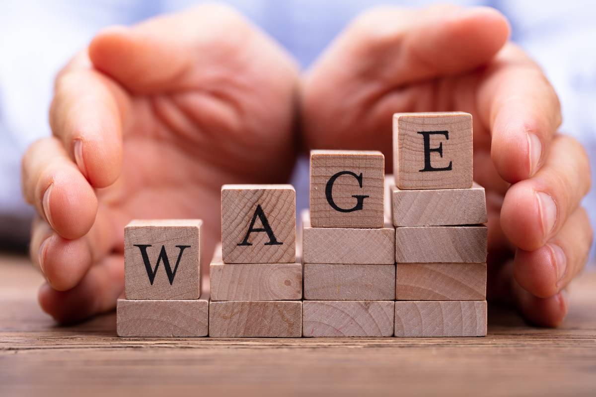 How to Legally Deduct Overpayments from Employee Wages - Piqora.com